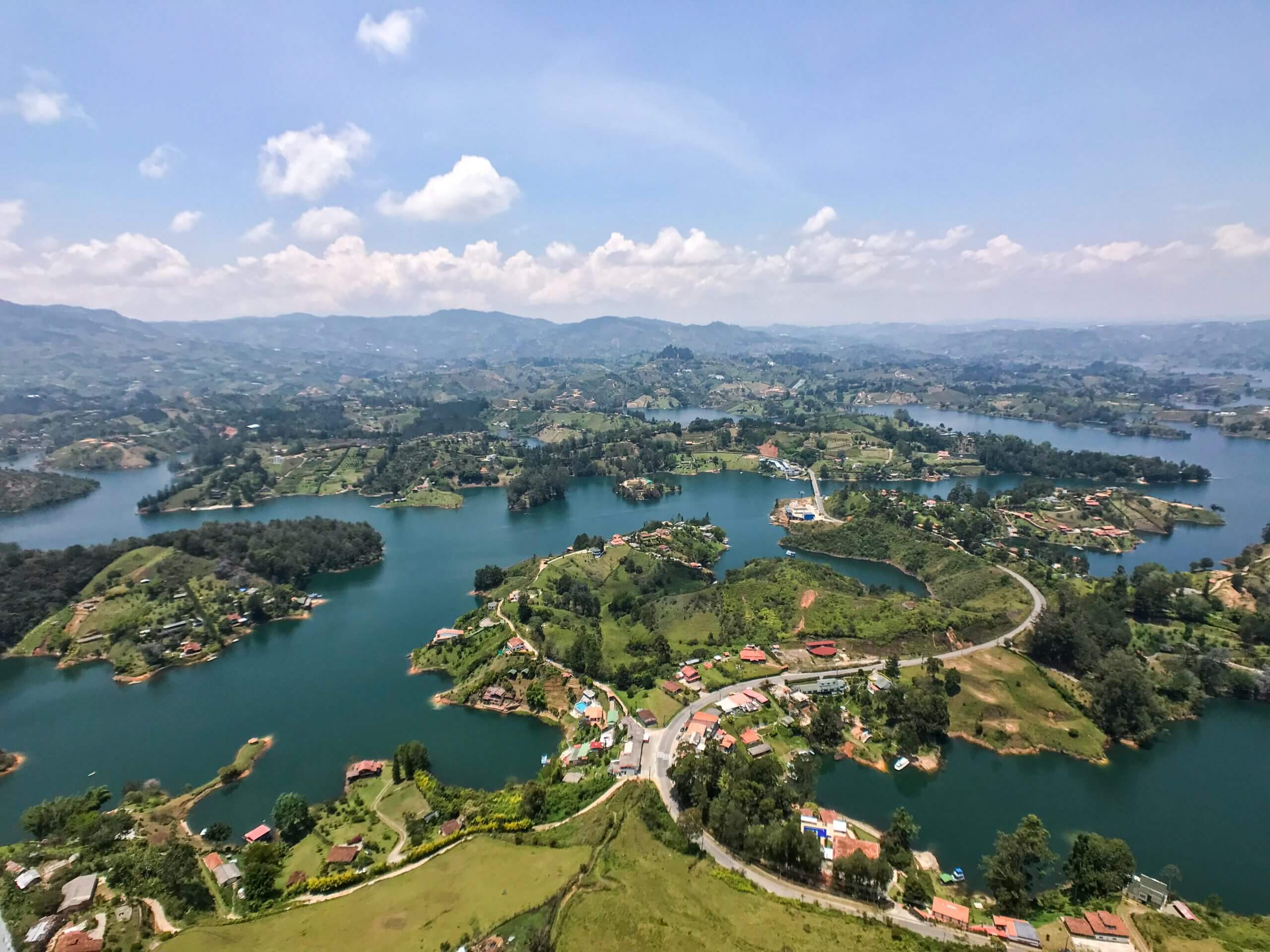 PEÑOL-GUATAPE – Travel & Resorts